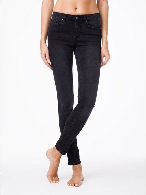 Modeling jeans Skinny with a medium fit 2992/4937 - Official online ...